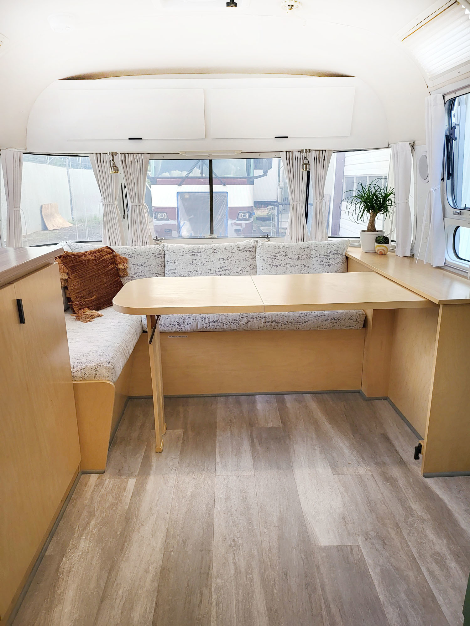 Airstream Upfitting - Late Model – NüAbode