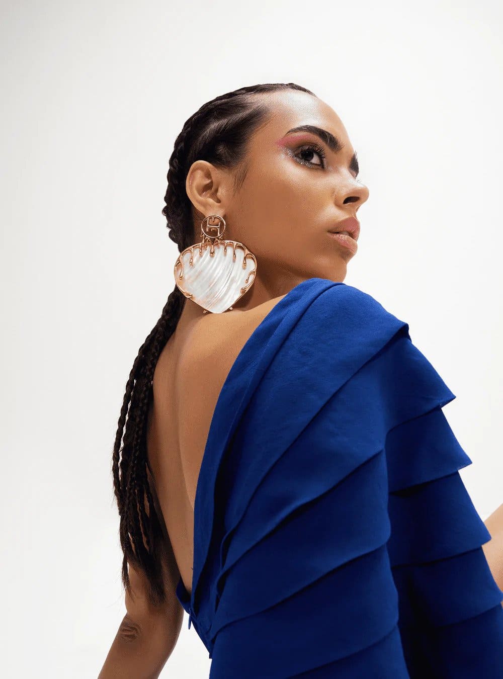 Shell Jewellery Should Be On Your Holiday Checklist – Outhouse Jewellery