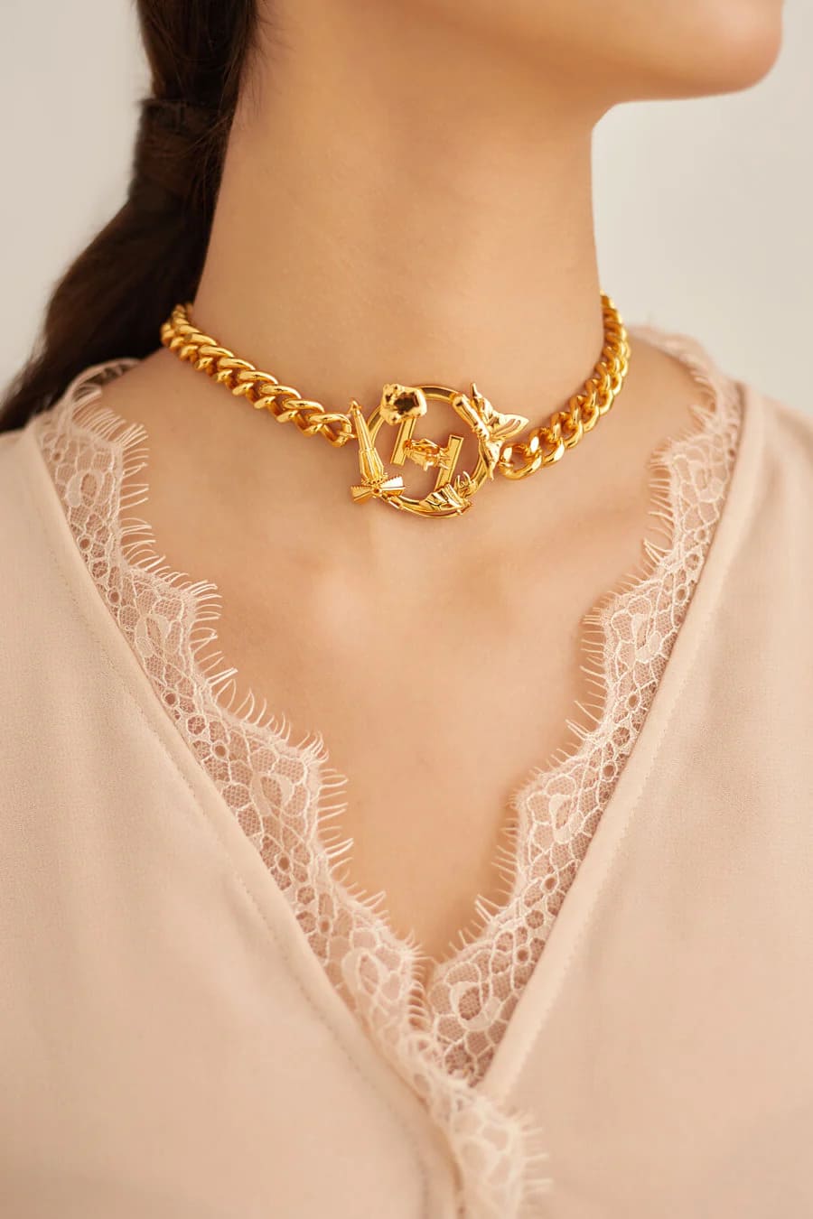 Necklace Trends 2024: The Hottest Styles You Need to Know – Outhouse ...