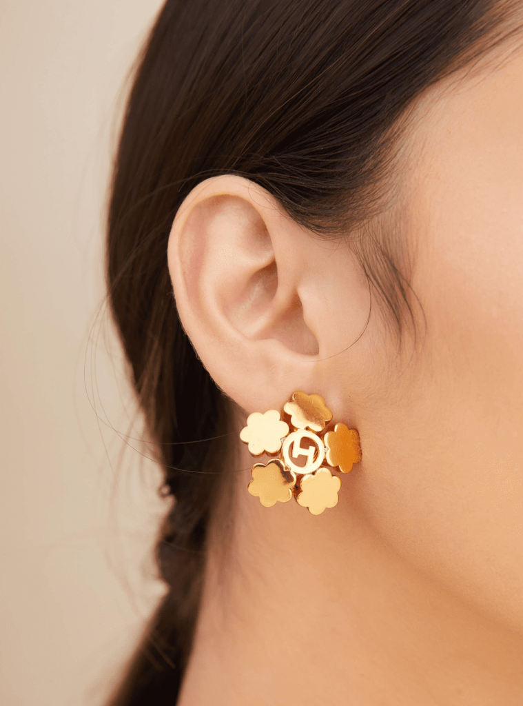 Chic Earrings That Perfectly Complement Short Hairstyles – Outhouse ...