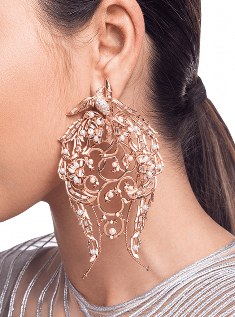 Which Earring Styles Flatter a Long Facial Structure? – Outhouse Jewellery