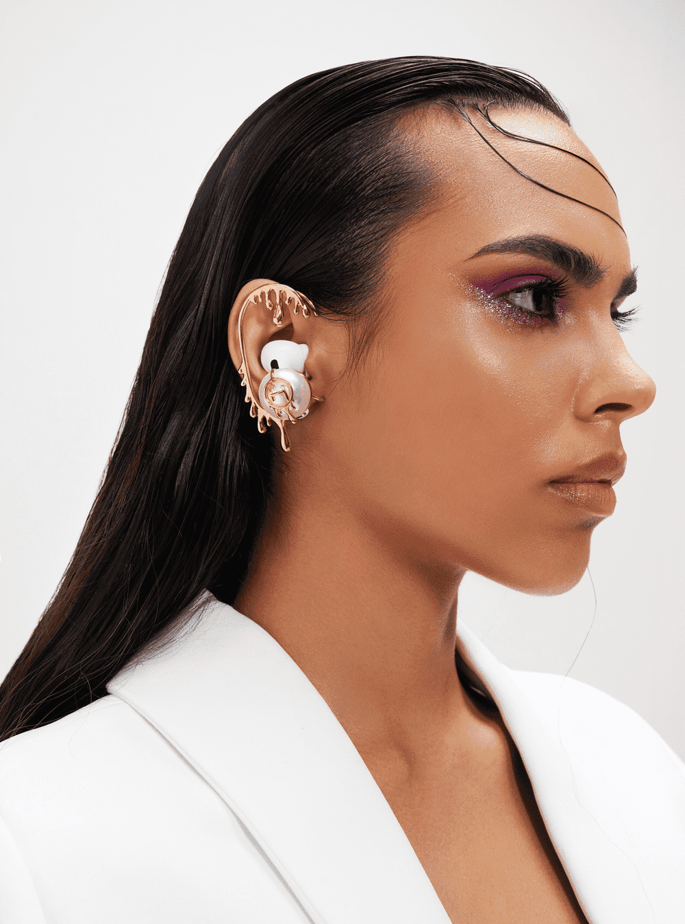 Which Earring Styles Flatter a Long Facial Structure? – Outhouse Jewellery
