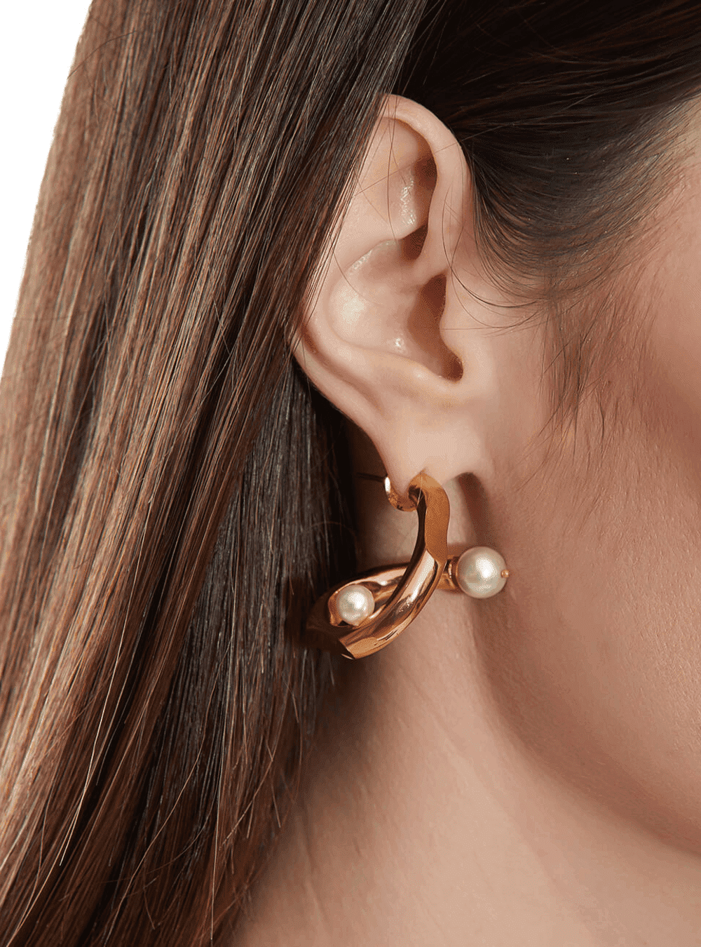 Chic Earrings That Look Fabulous With Short Hair Style – Outhouse Jewellery
