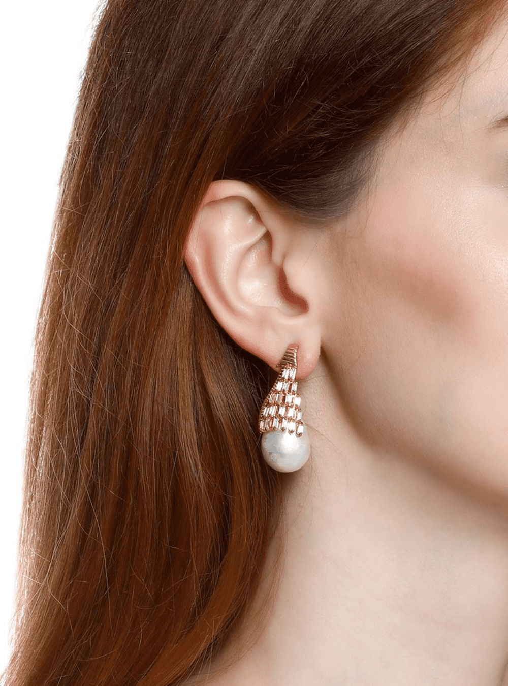 Which Earring Styles Flatter a Long Facial Structure? – Outhouse Jewellery
