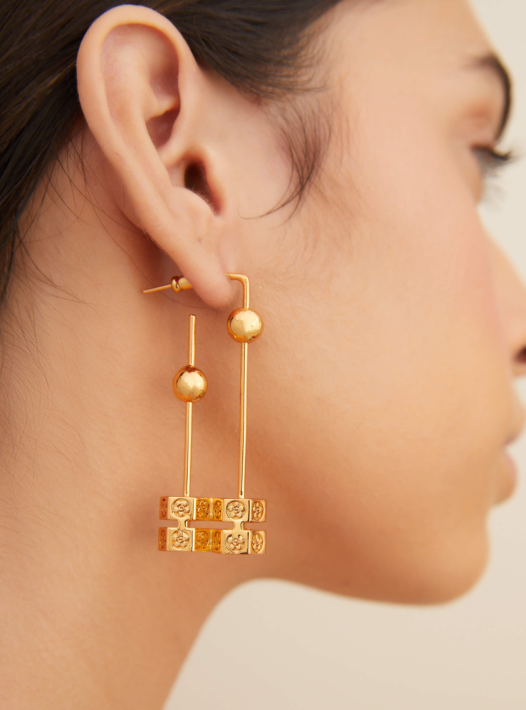 Earring Trends 2023: Make a Statement in Style – Outhouse Jewellery