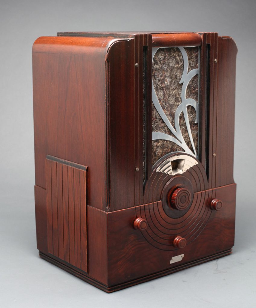 Radio Collection Archive – Catalin Store Sells Catalin Radios and Art ...