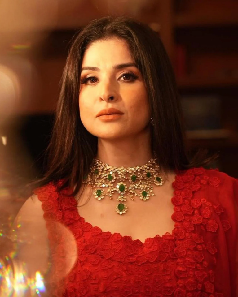 Necklaces for Short Neck: Styling Dos, Don’ts & Tyaani Picks – Tyaani ...